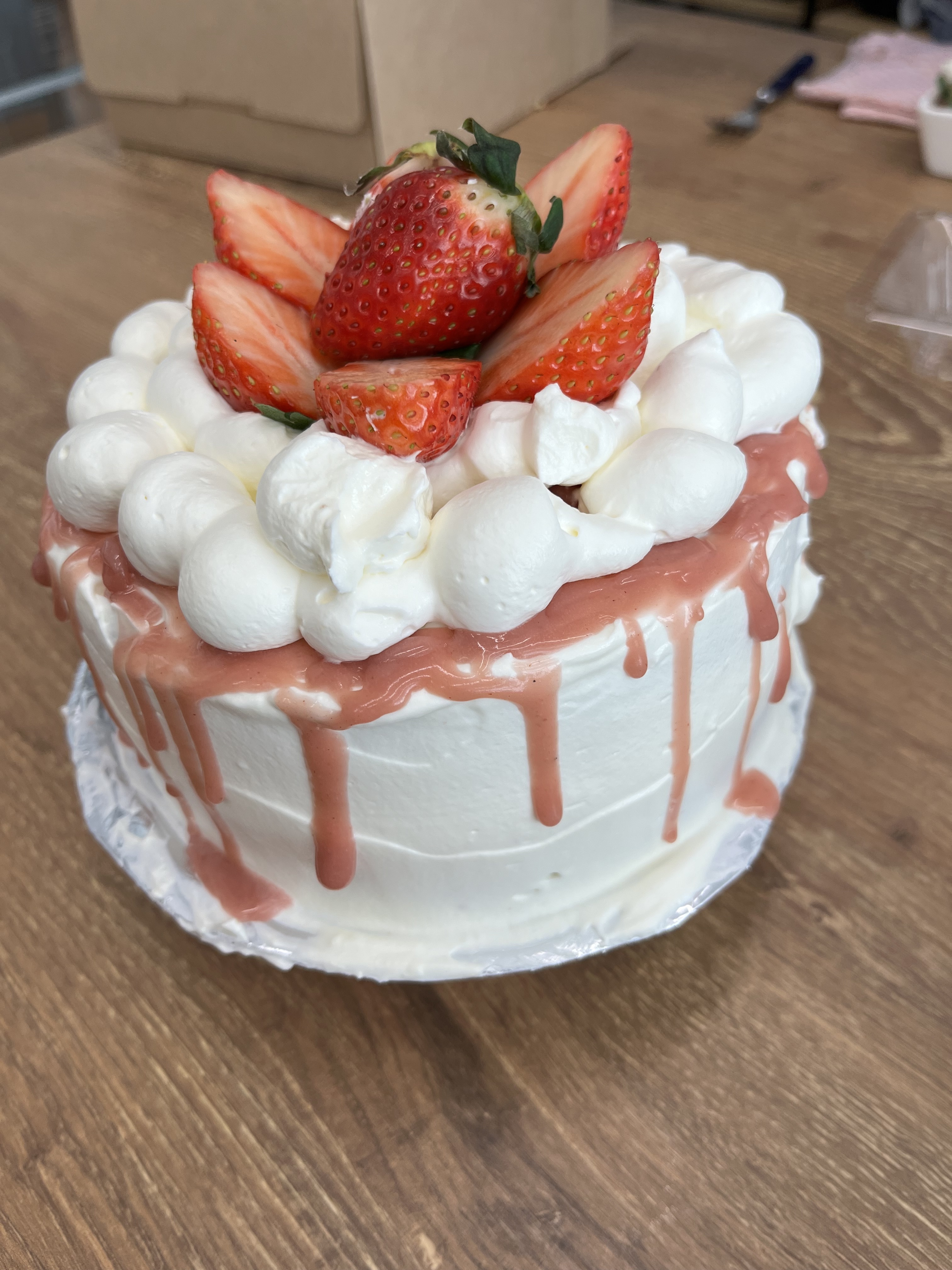 いちご🍓のドリップケーキ🎂【cooking ... | CAINZ DIY Square