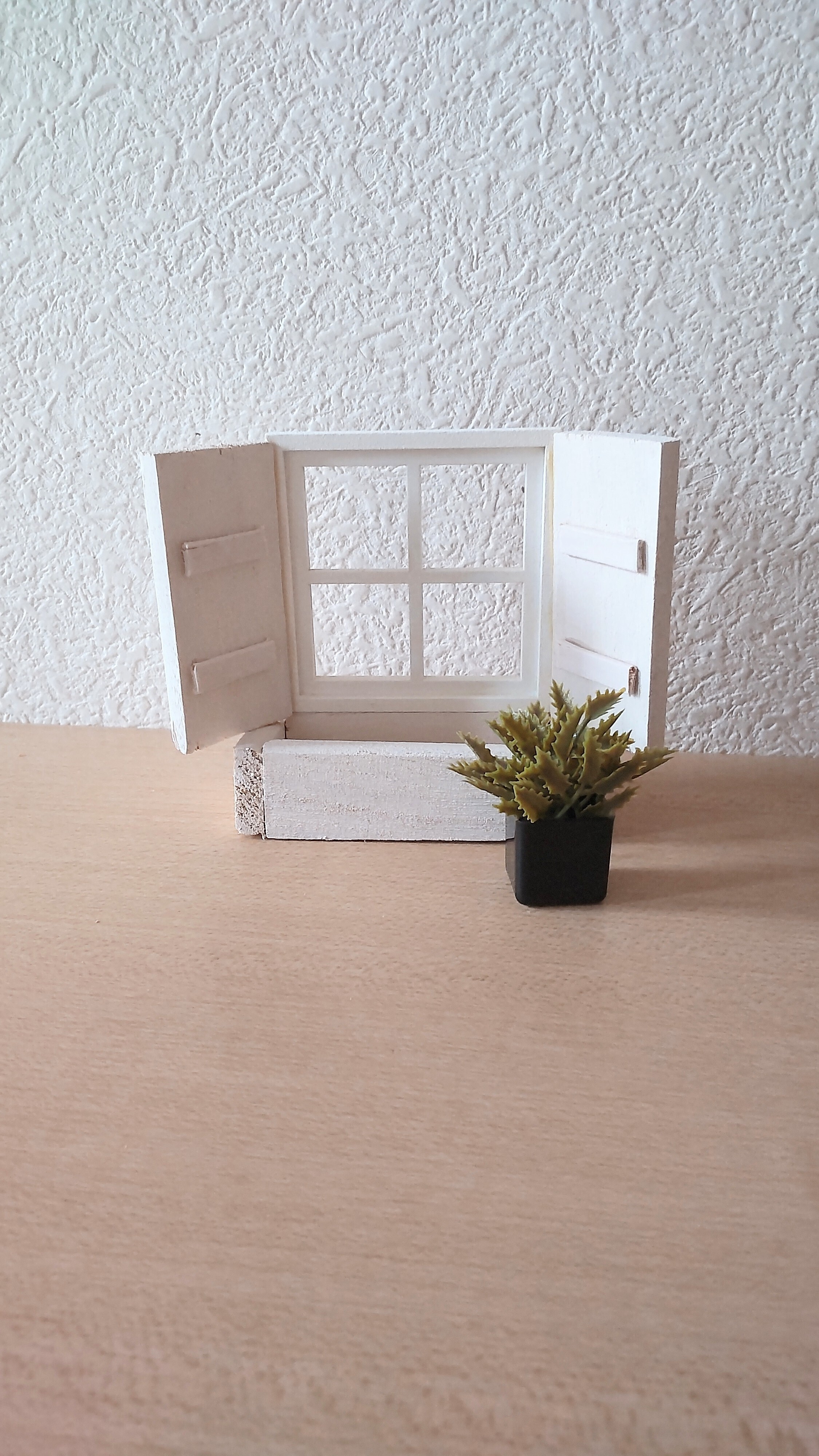 ミニ窓枠プランターです。窓枠プランターのパク... | CAINZ DIY Square