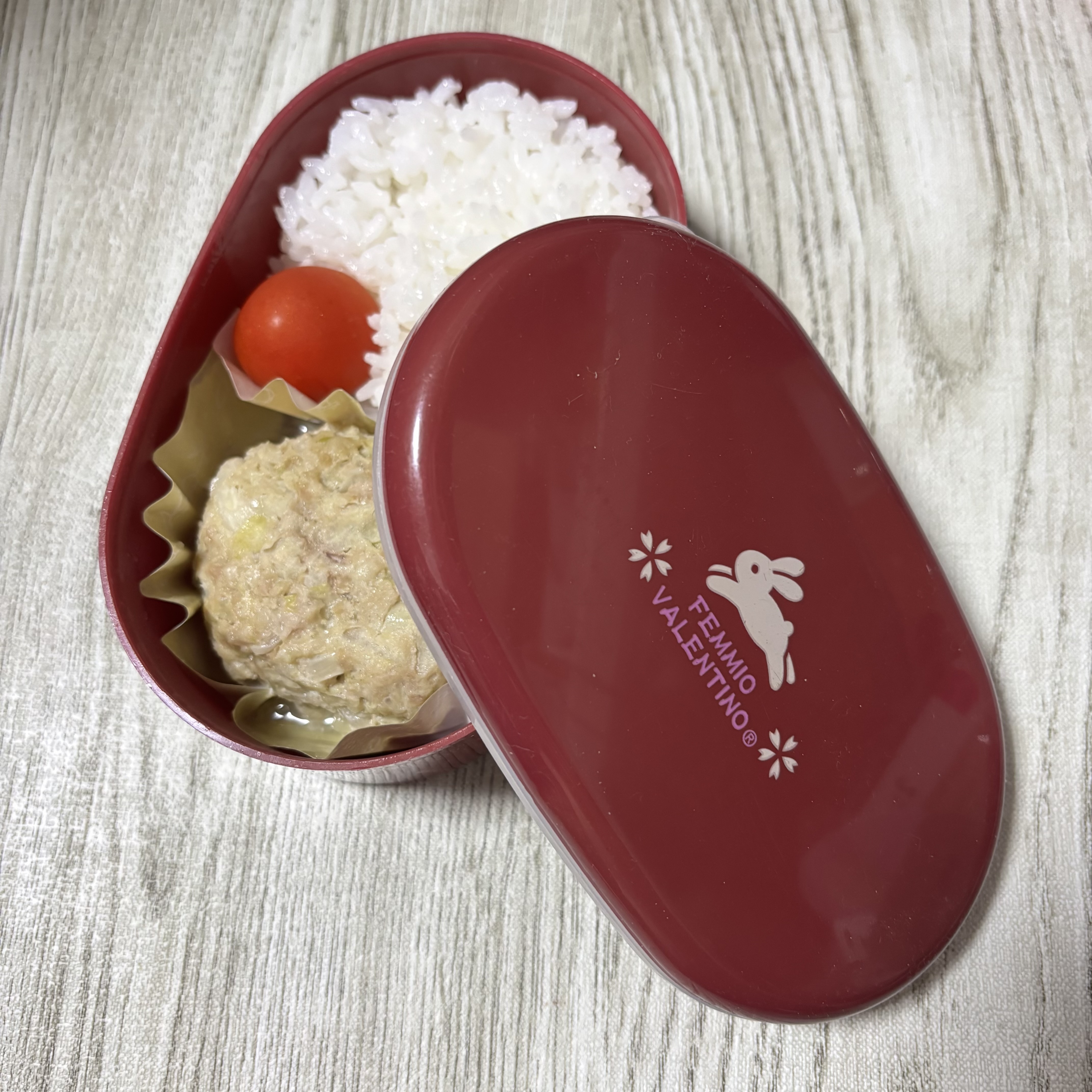 お弁当箱 | DAISOの輪